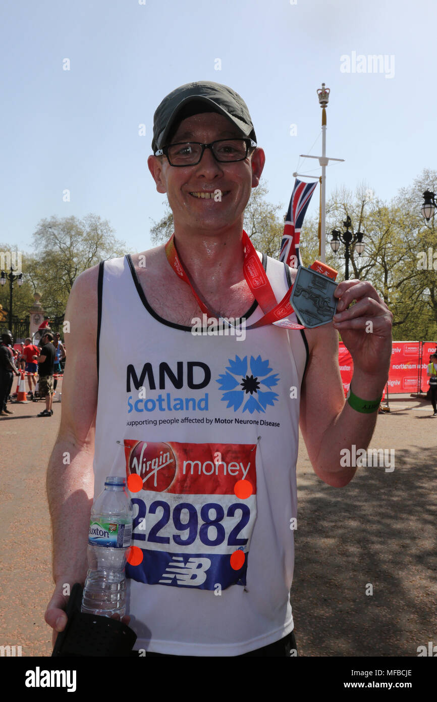 London marathon runners Stock Photo - Alamy