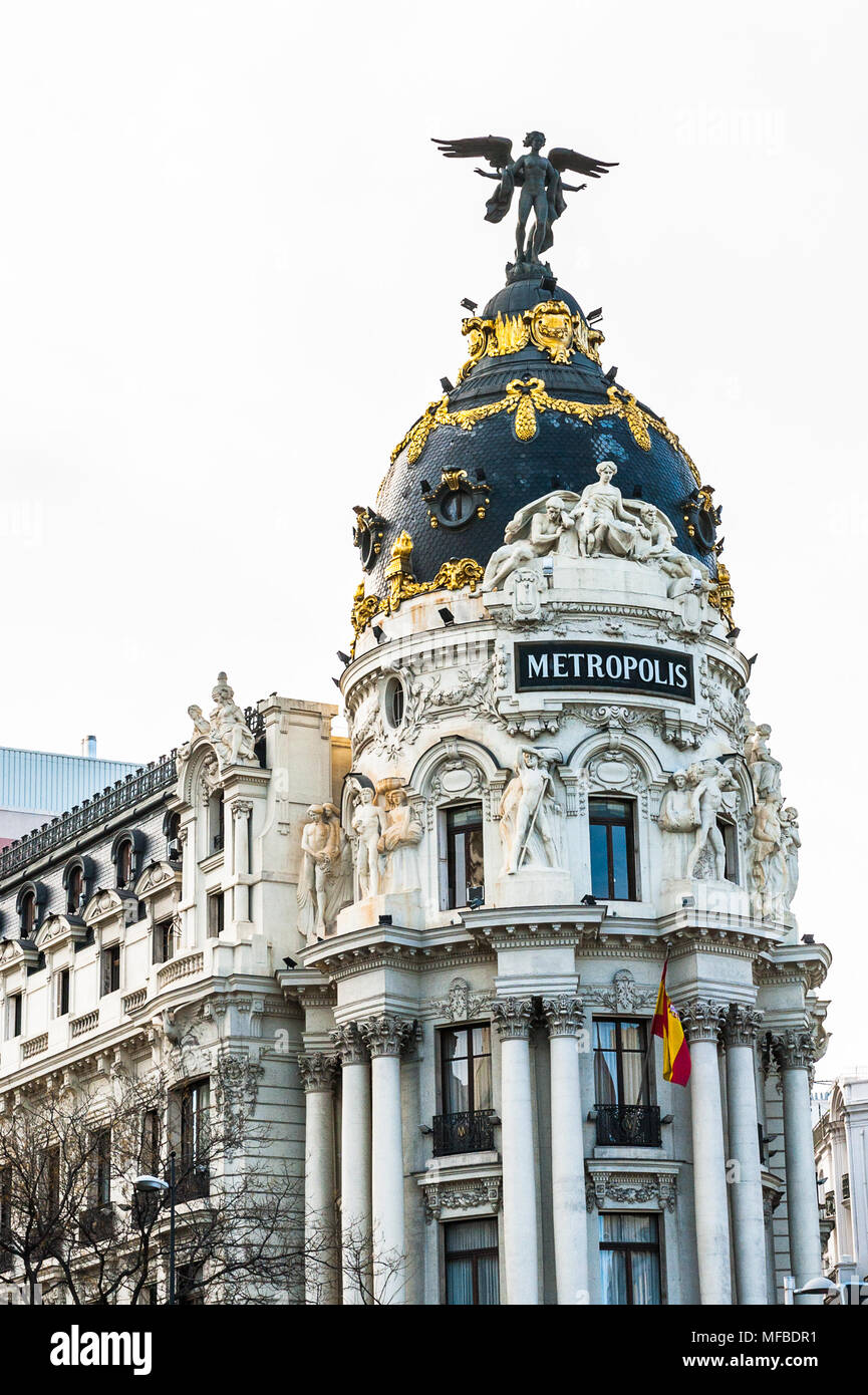 Metropolis building, Madrid, Spain Stock Photo - Alamy