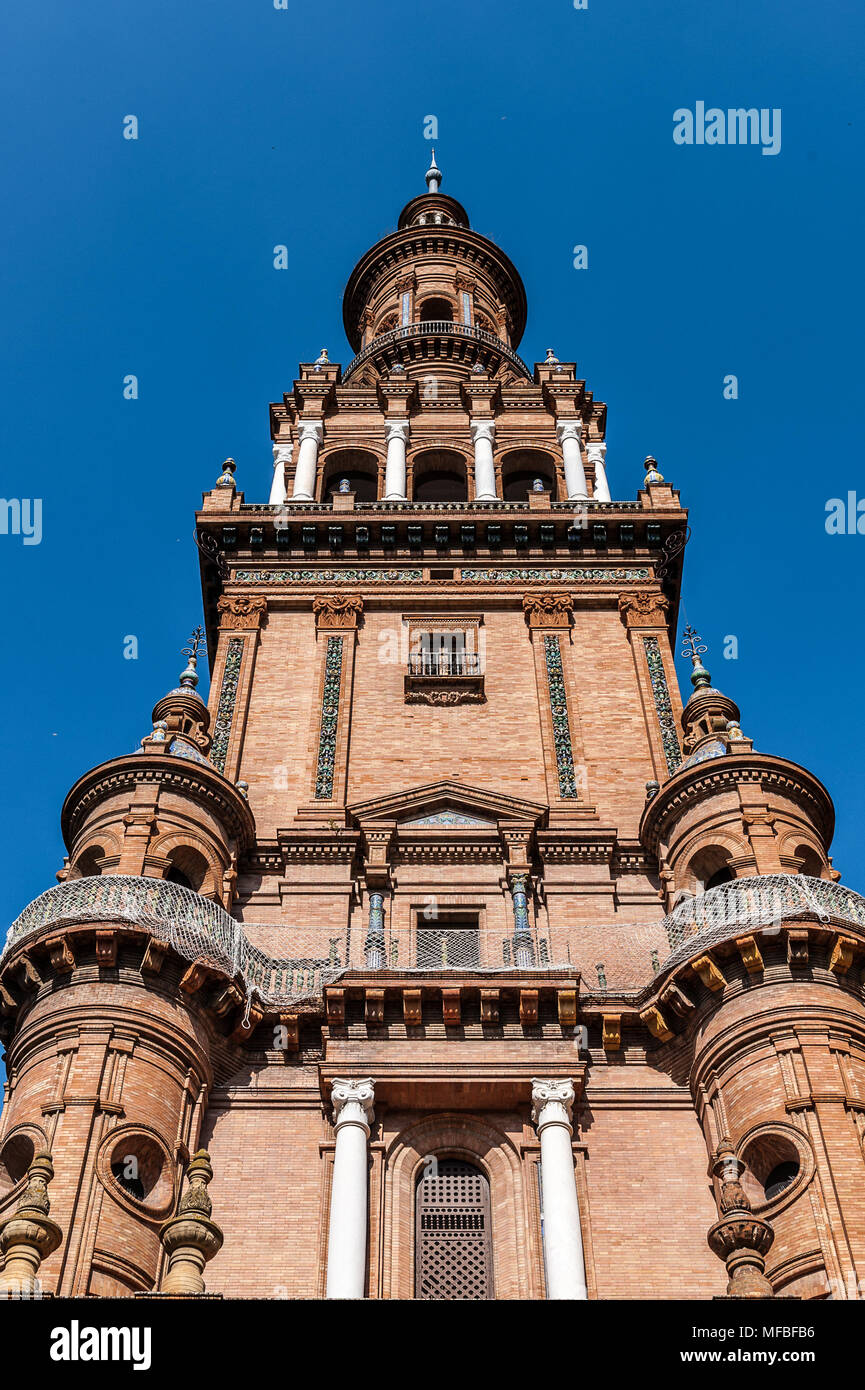South tower of the Central building at the Plaza de Espana in Seville ...