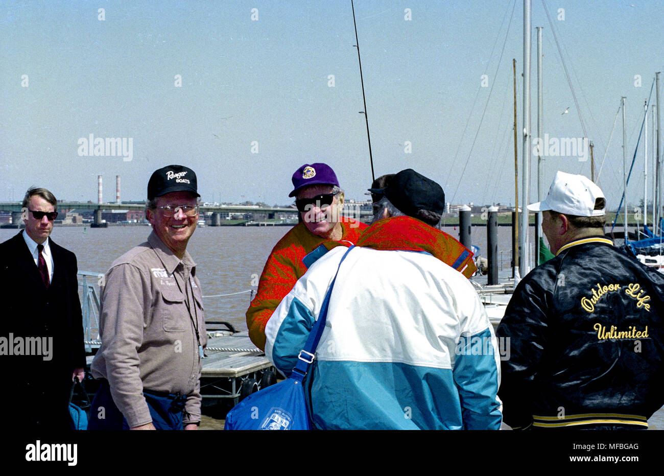 George washington red jacket hi-res stock photography and images - Alamy