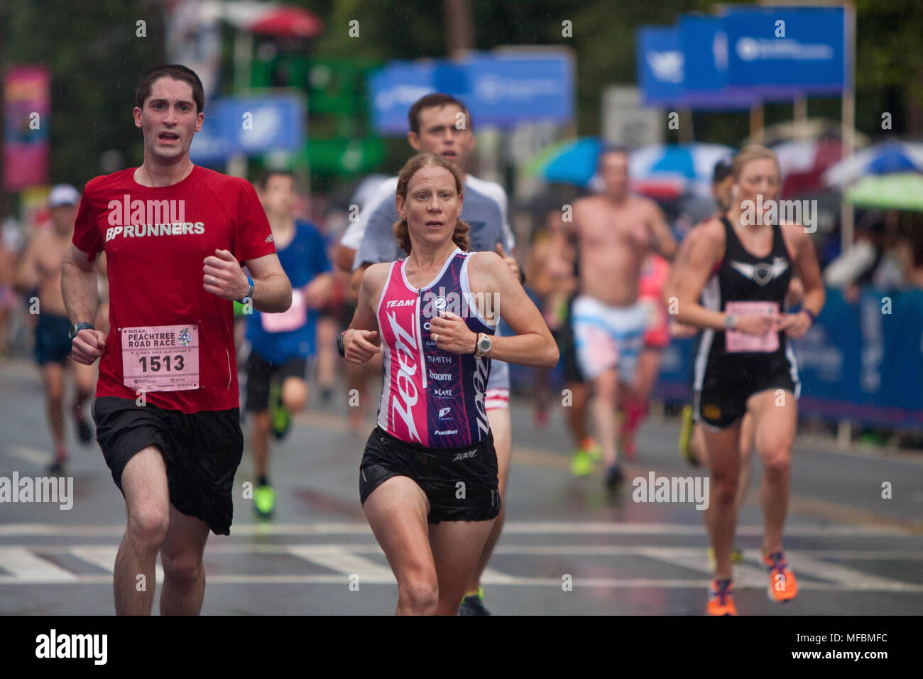 Number 4 finish hi-res stock photography and images - Alamy