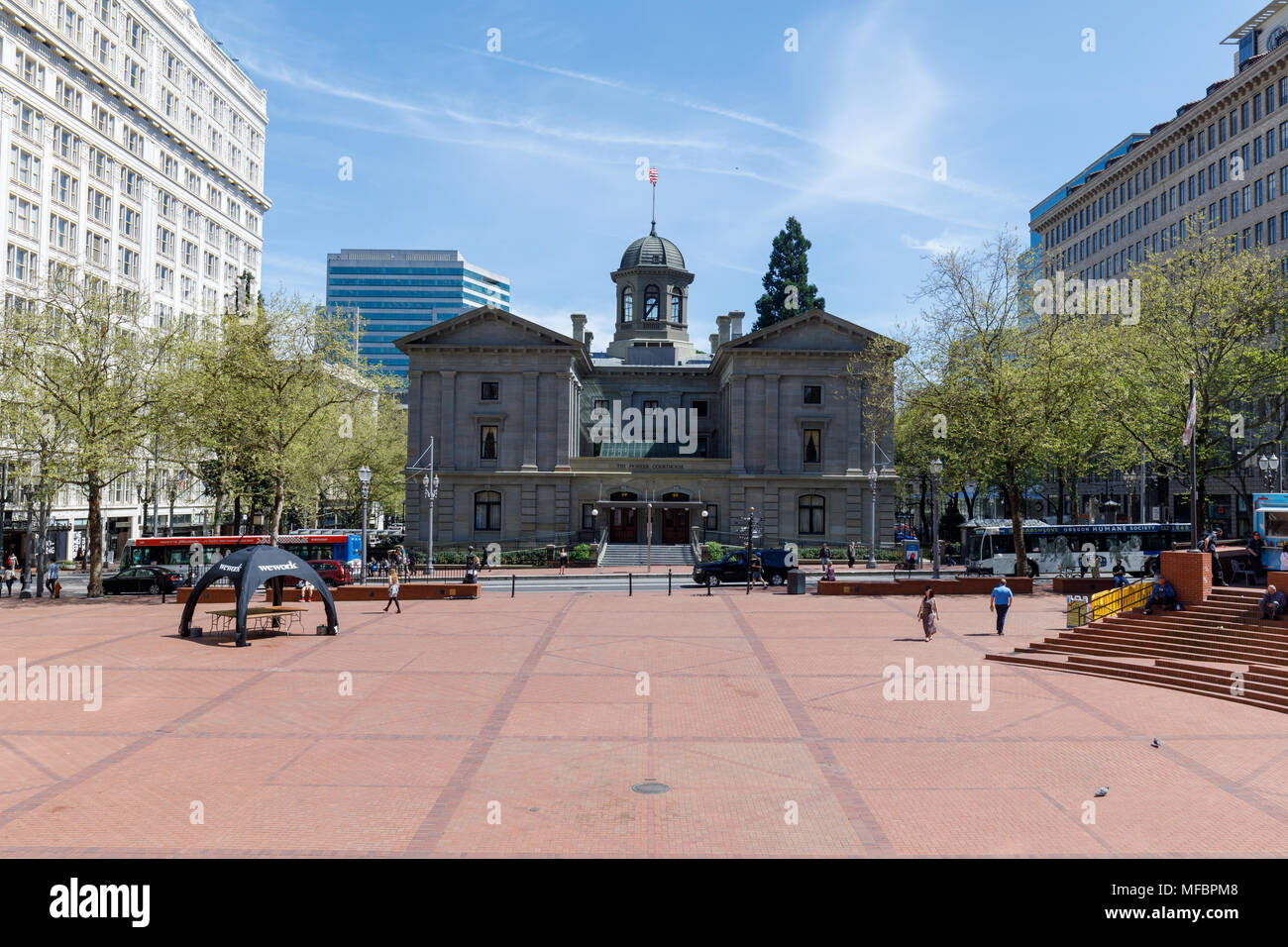 Portland, Oregon, USA - April 24, 2018 : Scenery of Pioneer Courthouse ...