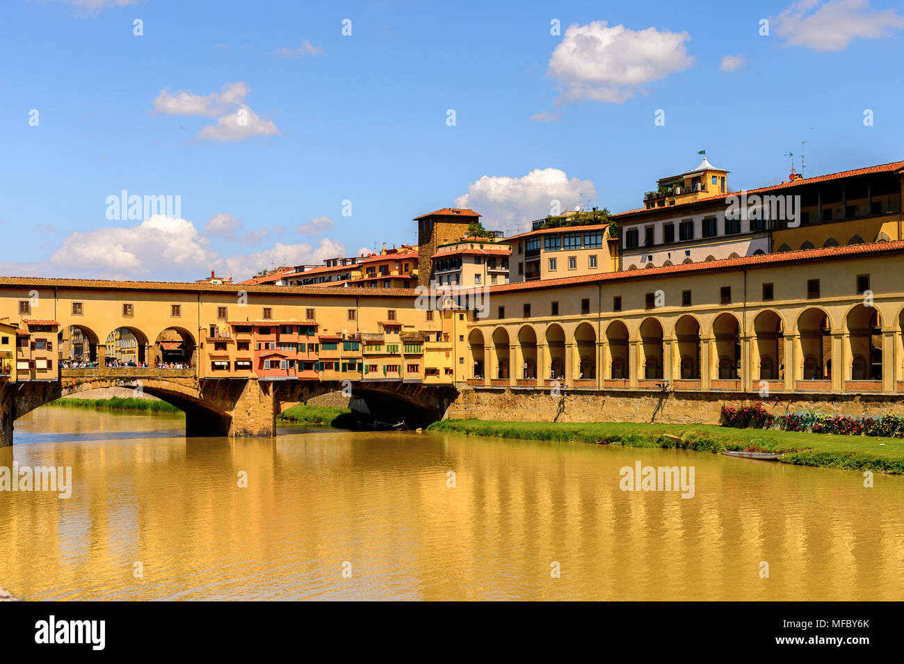 River Arno and architecture in Florence, Italy Stock Photo - Alamy