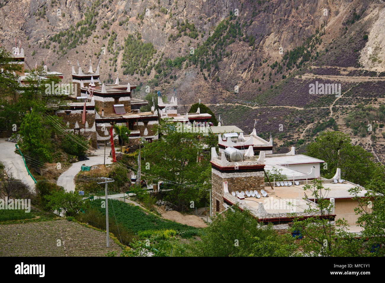 Traditional Tibetan homes in the charming village of Jiaju, Sichuan ...