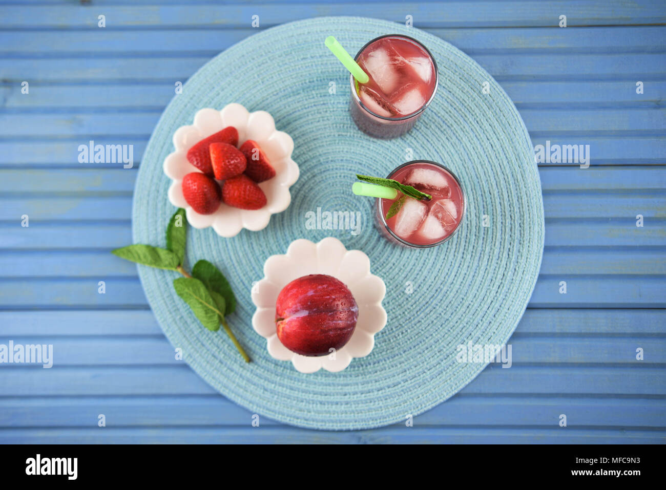 Flat lay fruit berry hi-res stock photography and images - Alamy