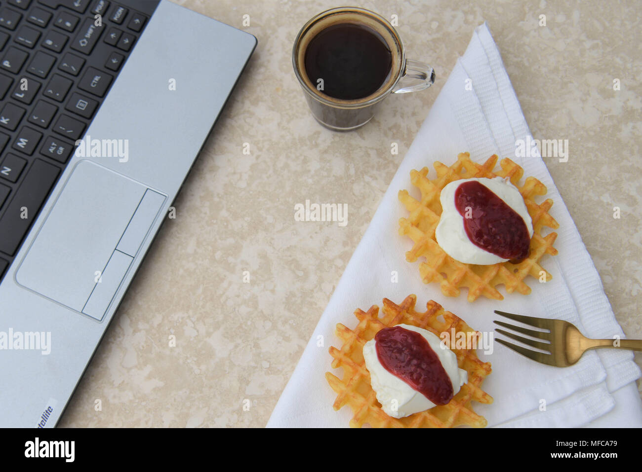 Working breakfast hi-res stock photography and images - Alamy