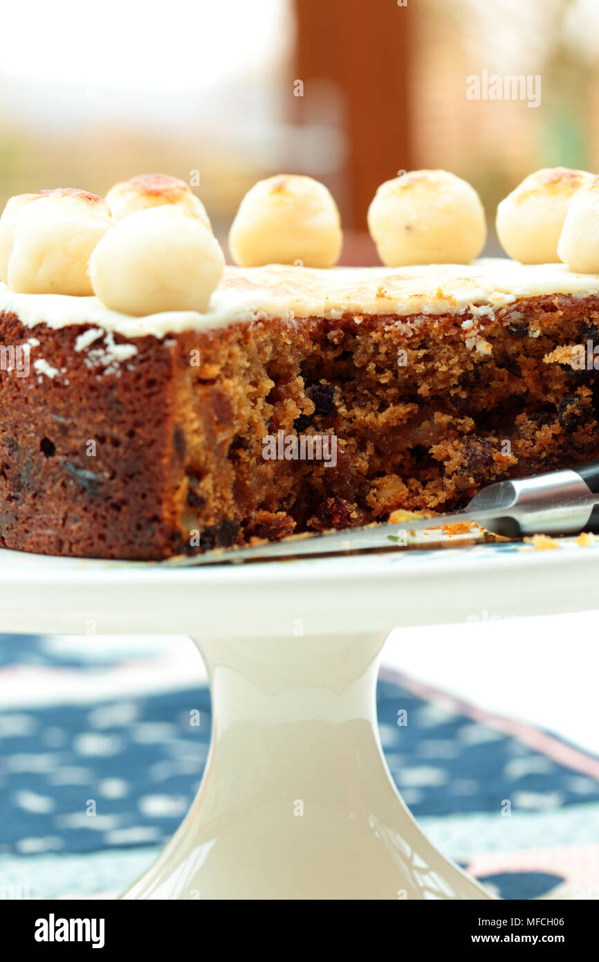 Simnel cake slice hi-res stock photography and images - Alamy