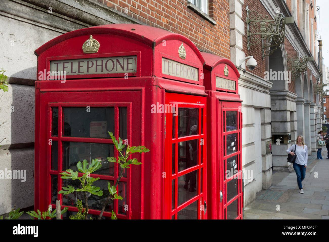 Two of Sir Giles Gilbert Scott's iconic K6 red telephone boxes (still ...