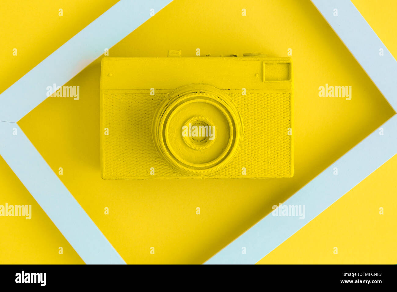 The yellow wallpaper film still hi-res stock photography and images - Alamy