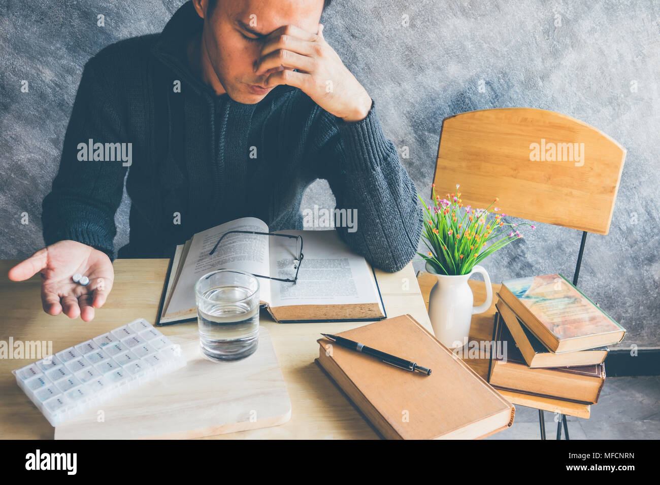 Hard study hi-res stock photography and images - Alamy