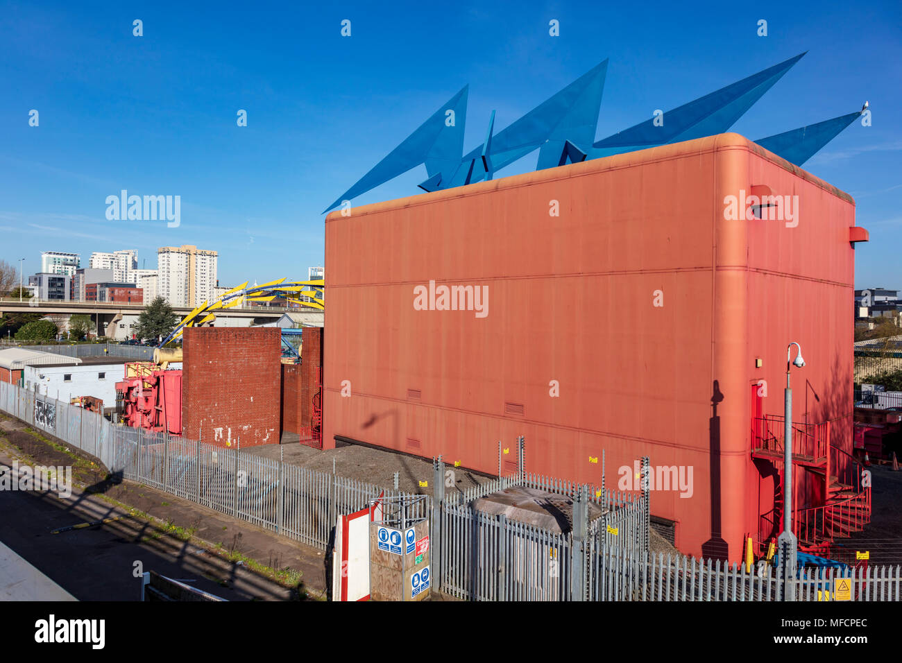 Uk power substation hi-res stock photography and images - Alamy