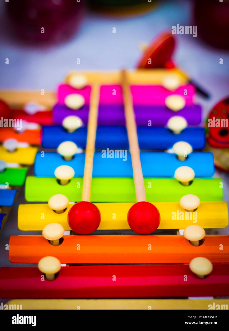 Wooden xylophone hi-res stock photography and images - Alamy