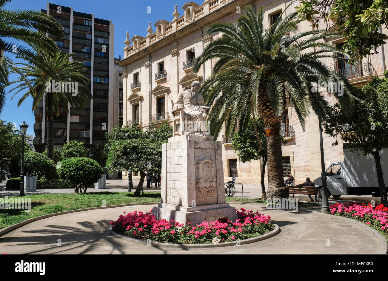 Statue in Valencia, Spain Stock Photo - Alamy