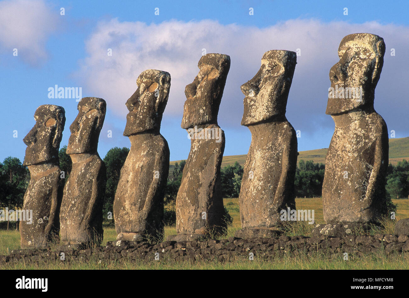 SIX MOAI STATUES Easter Island, South Pacific Ocean Stock Photo - Alamy
