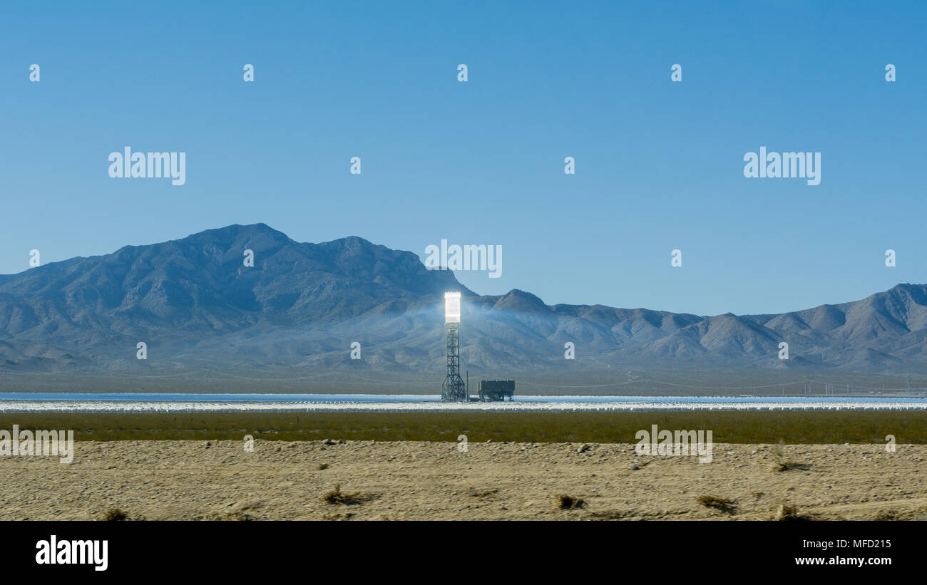 Solar tower hi-res stock photography and images - Alamy