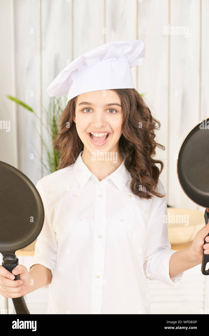 Pancake pans hi-res stock photography and images - Alamy