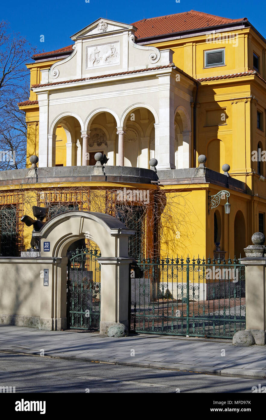 The Lenbachhaus, Florentine-style villa house built for the Painter ...