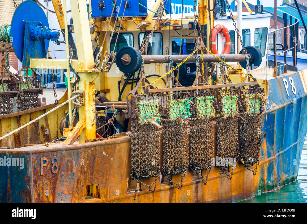 Rusty boat rigging hi-res stock photography and images - Alamy