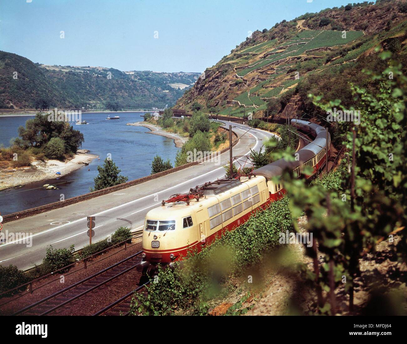 An Intercity (IC) of the German Federal Railroad passes the picturesque ...