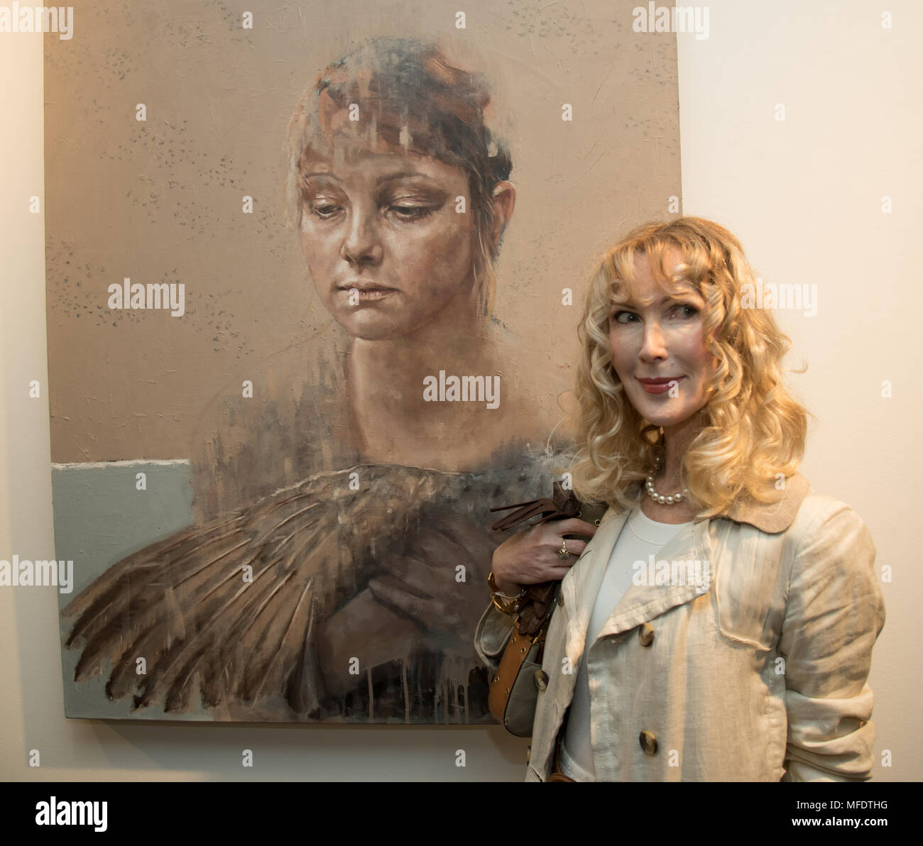 Nu projects hi-res stock photography and images - Alamy