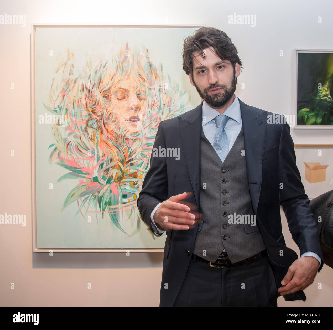 Nu projects hi-res stock photography and images - Alamy