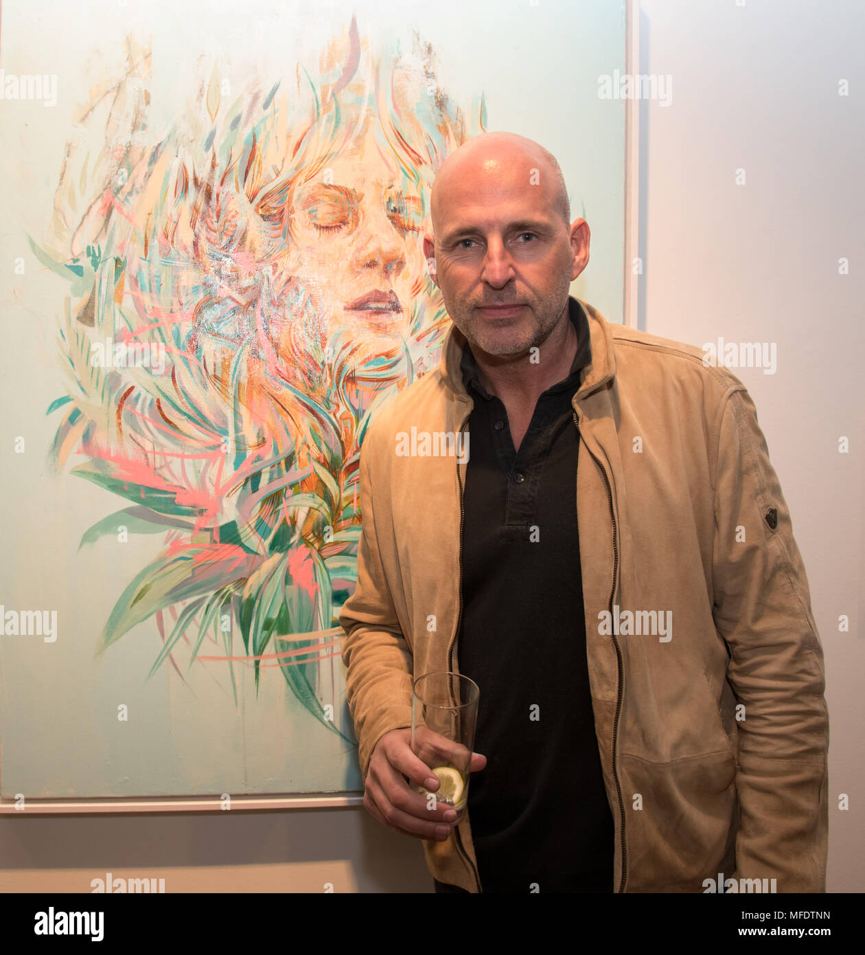 Nu projects hi-res stock photography and images - Alamy