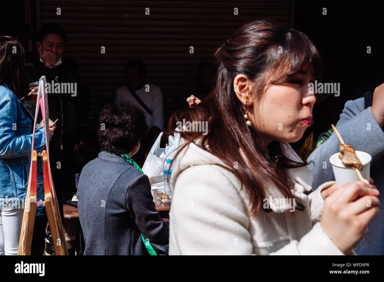 Tuna fish street stall in Tsukiji fish market Stock Photo - Alamy