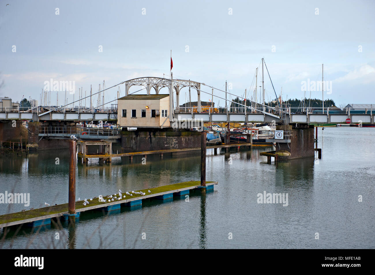 Oulton Swing Bridge Lowestoft UK Stock Photo - Alamy
