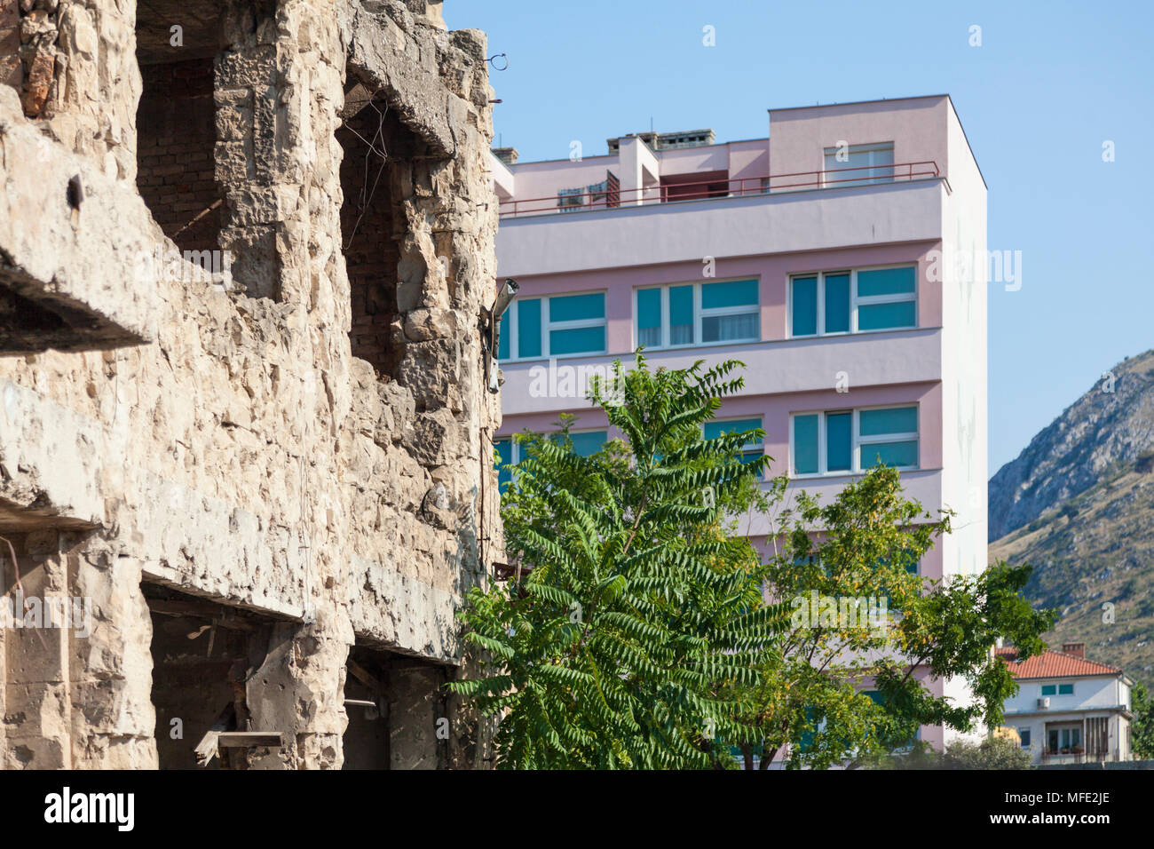New building vs old buildings hi-res stock photography and images - Alamy