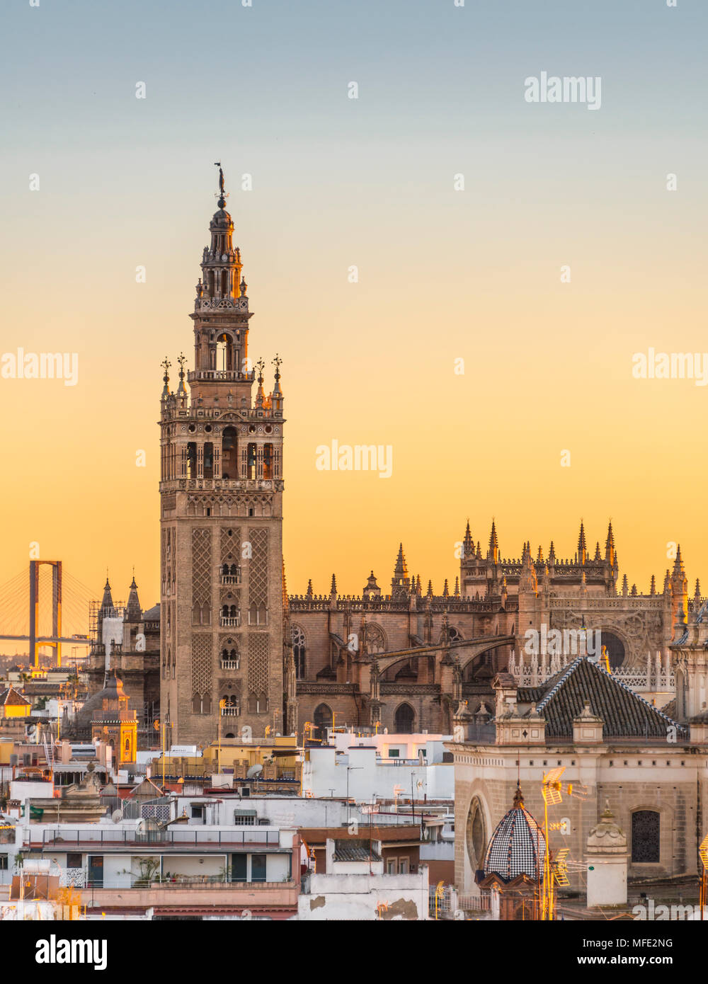 View of La Giralda, Bell Tower of the Cathedral of Seville, Sunset ...