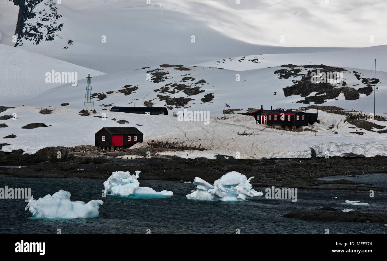 British Historic Base Port Lockroy; Goudier Island, Antarctic Penincula ...