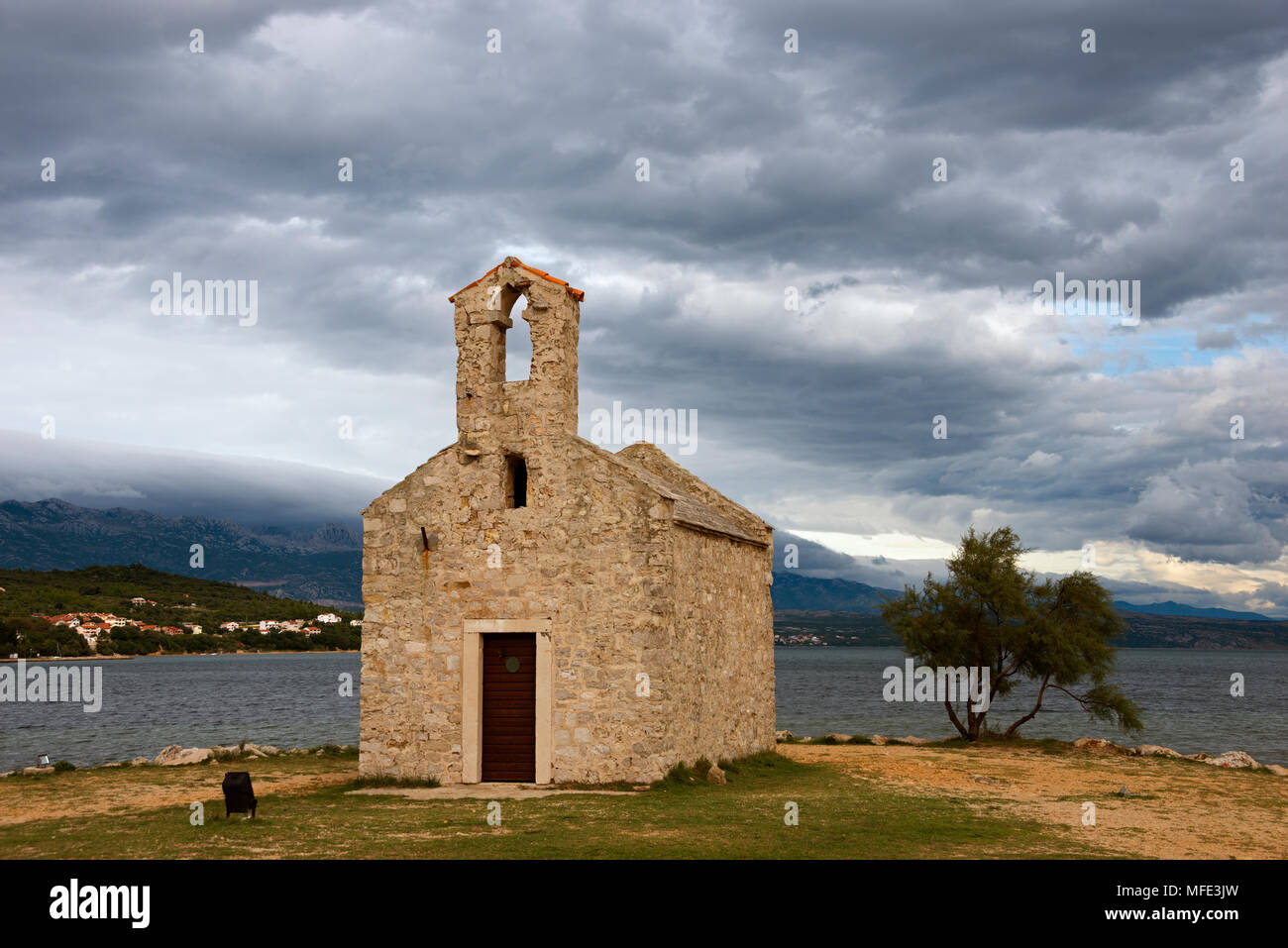 Novigradsko more hi-res stock photography and images - Alamy