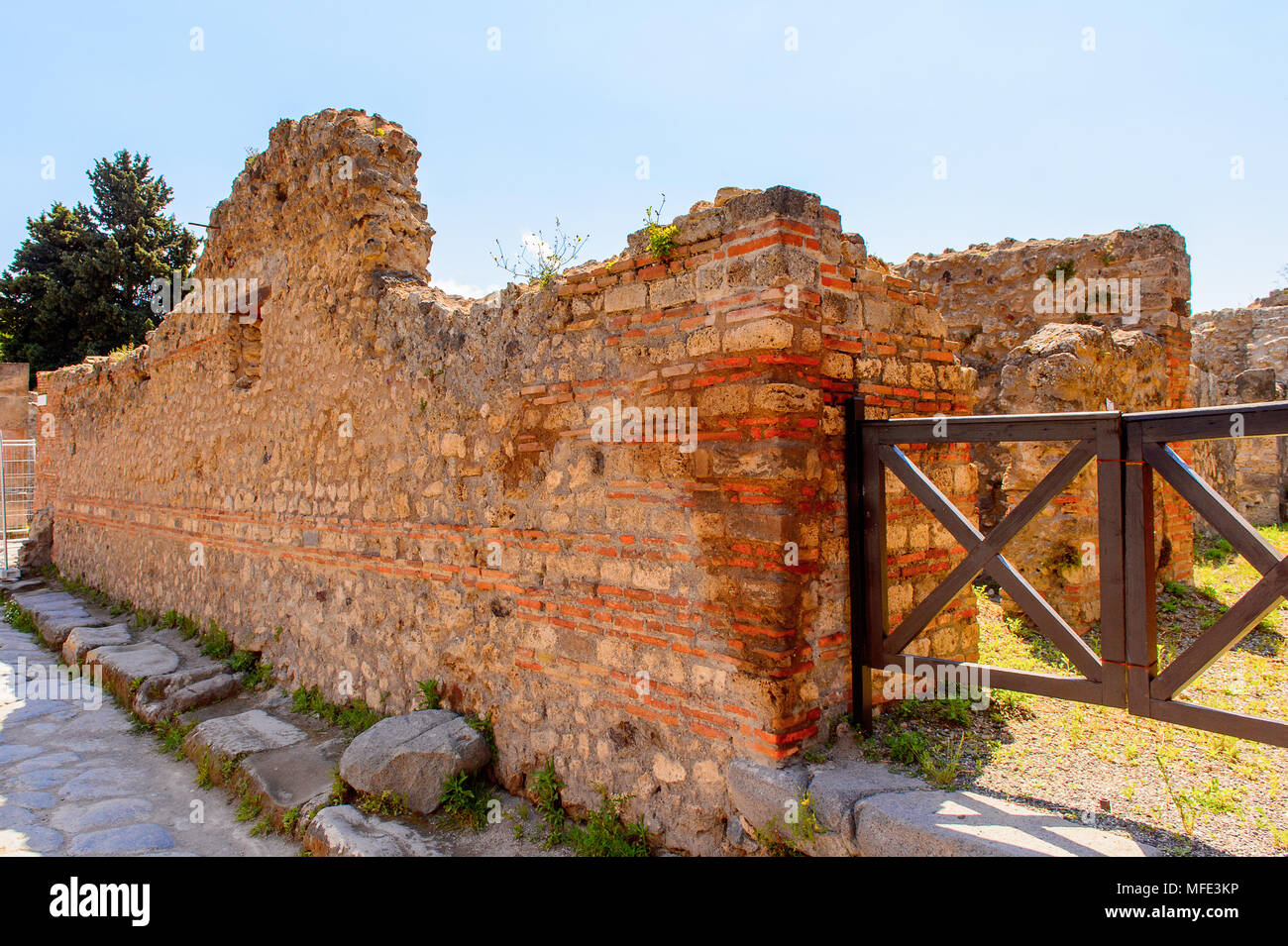 Destroyed architecture of Pompeii, an ancient Roman town destroyed by ...