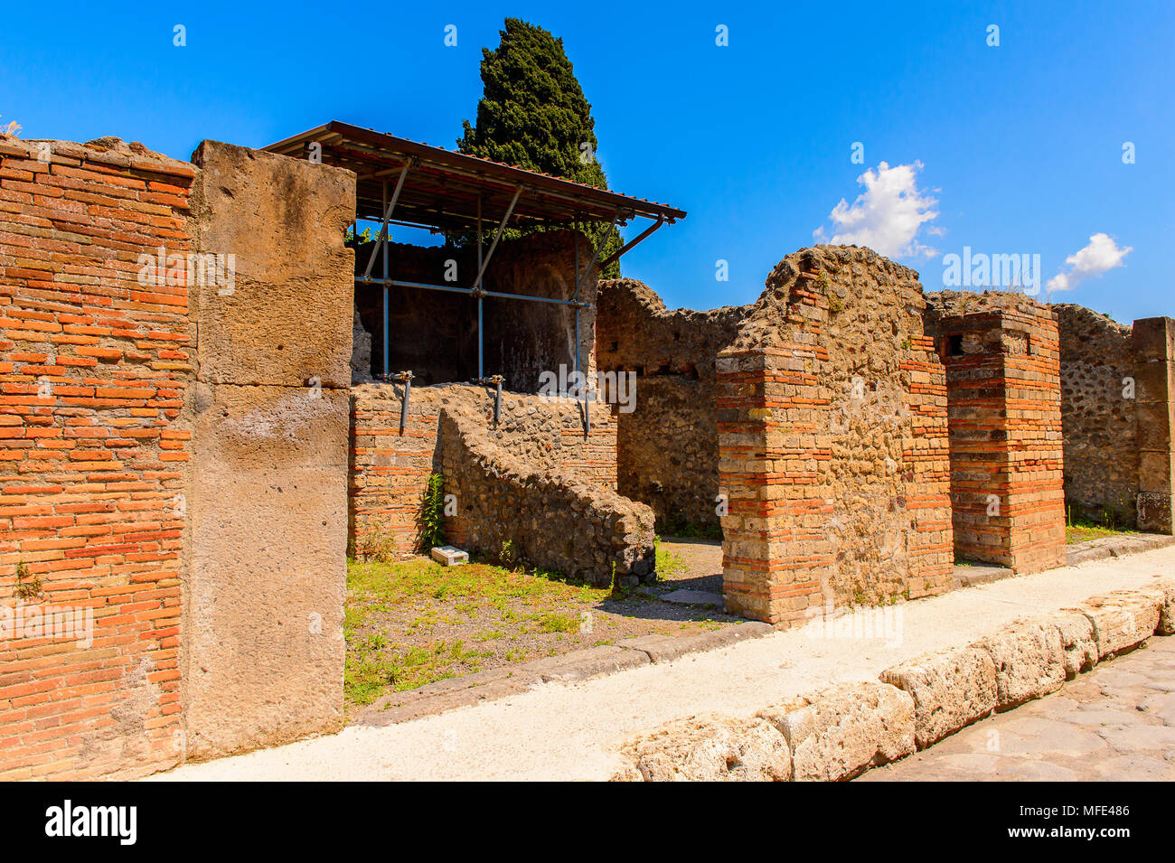 Destroyed architecture of Pompeii, an ancient Roman town destroyed by ...