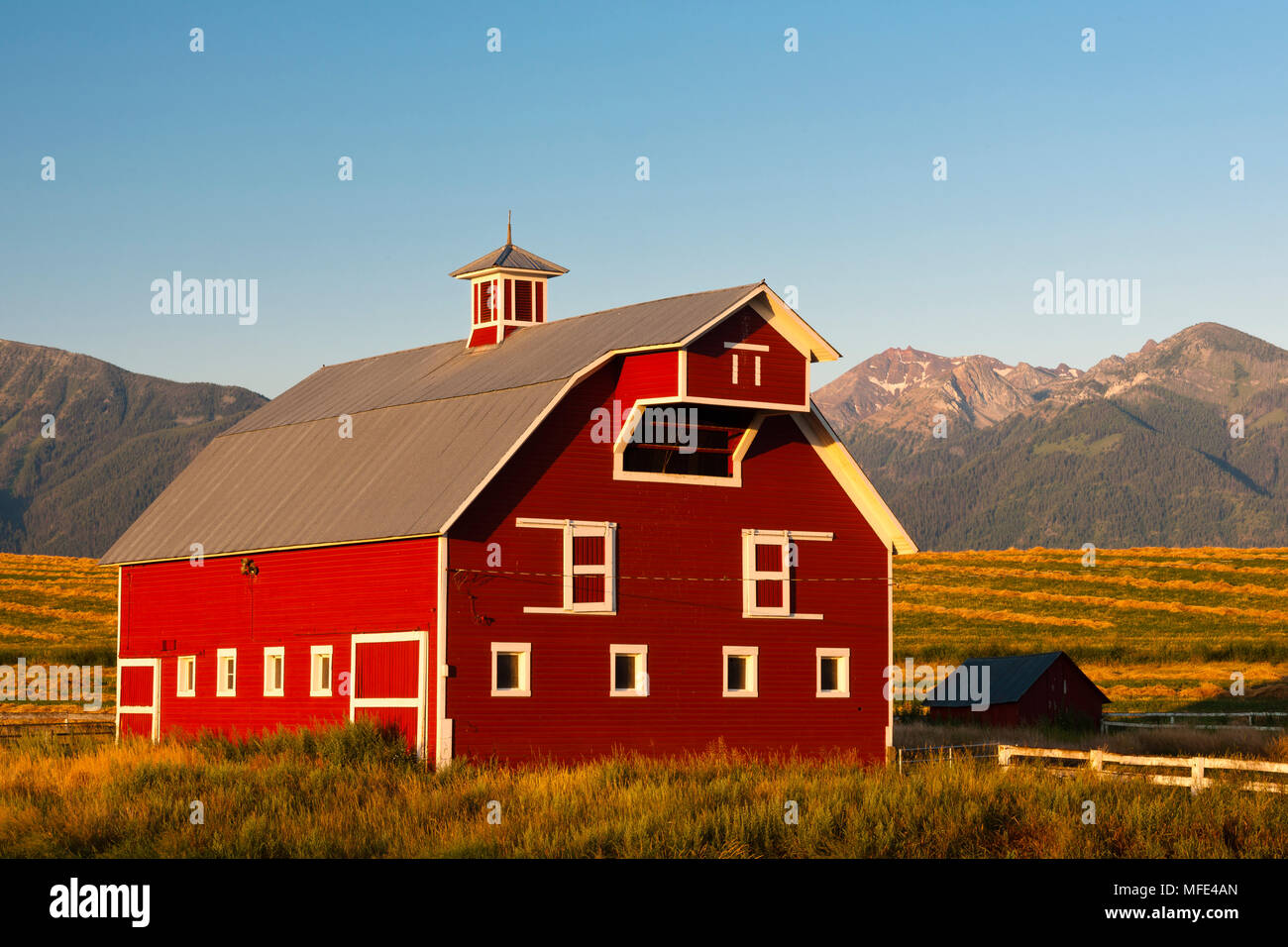 Barn at the base of Wallowa Mountains, near Enterprise, Oregon Stock ...