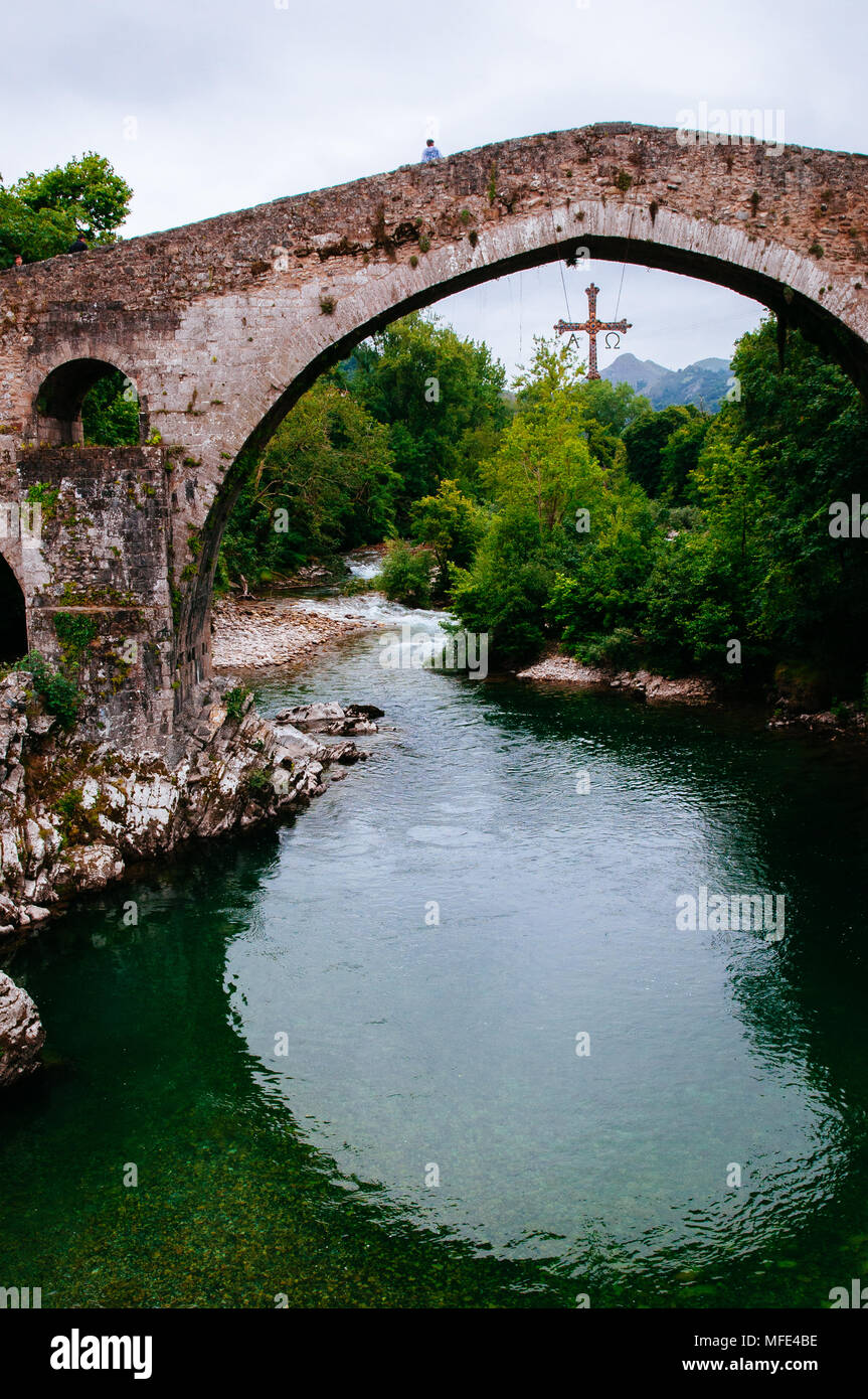 The hump-backed "Roman Bridge" on the Sella River. Cangas de Onis ...