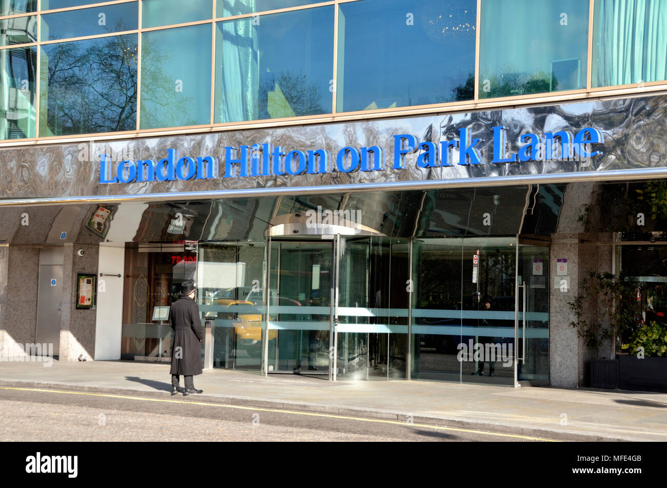 Hilton hotel, park lane hi-res stock photography and images - Alamy