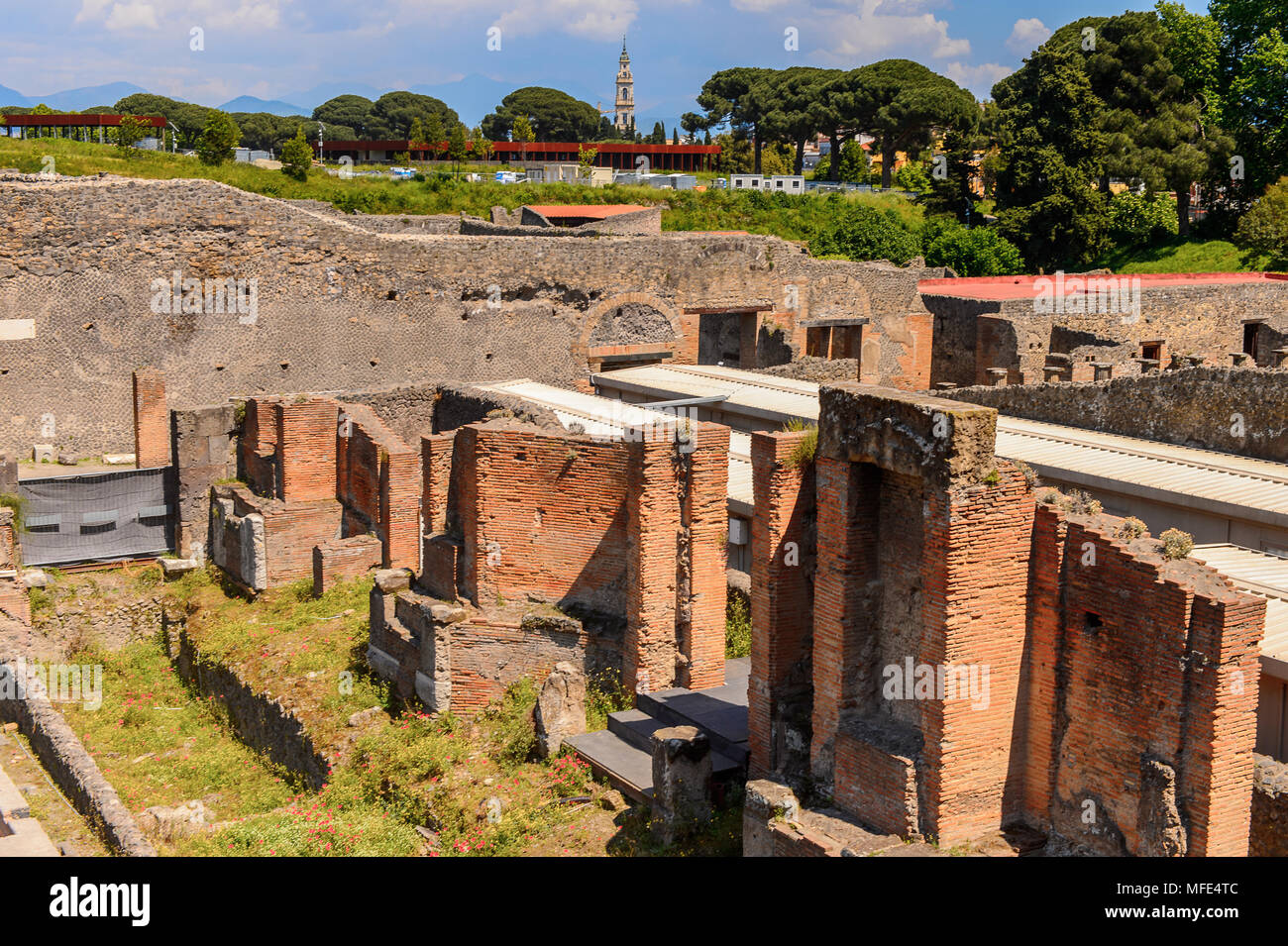 Destroyed architecture of Pompeii, an ancient Roman town destroyed by ...
