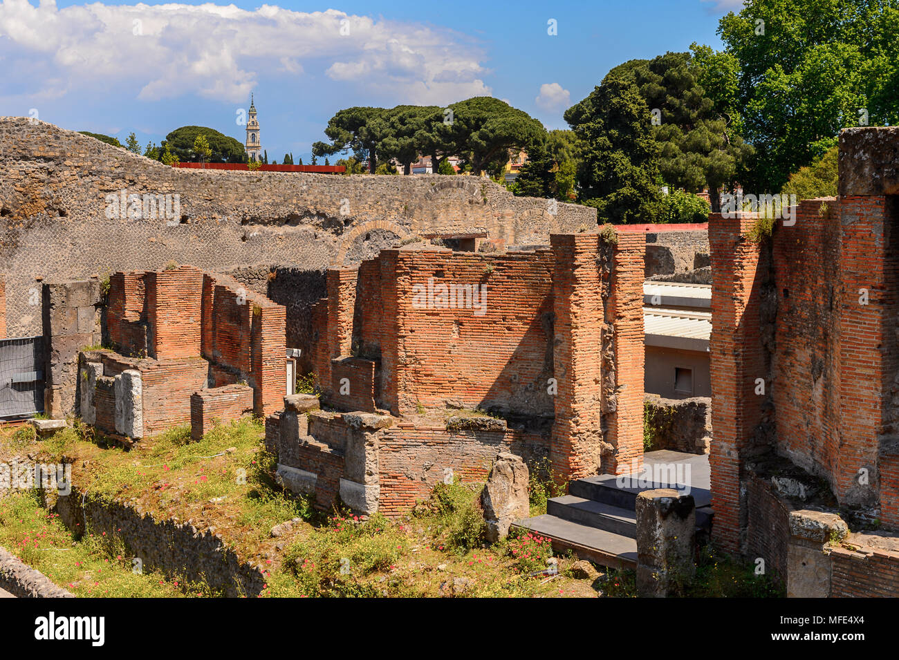Destroyed architecture of Pompeii, an ancient Roman town destroyed by ...