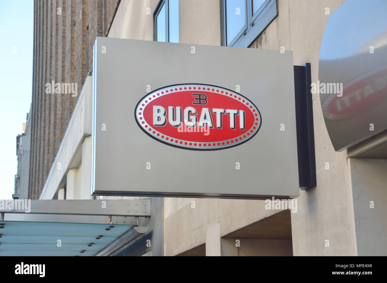 Bugatti logo hi-res stock photography and images - Alamy
