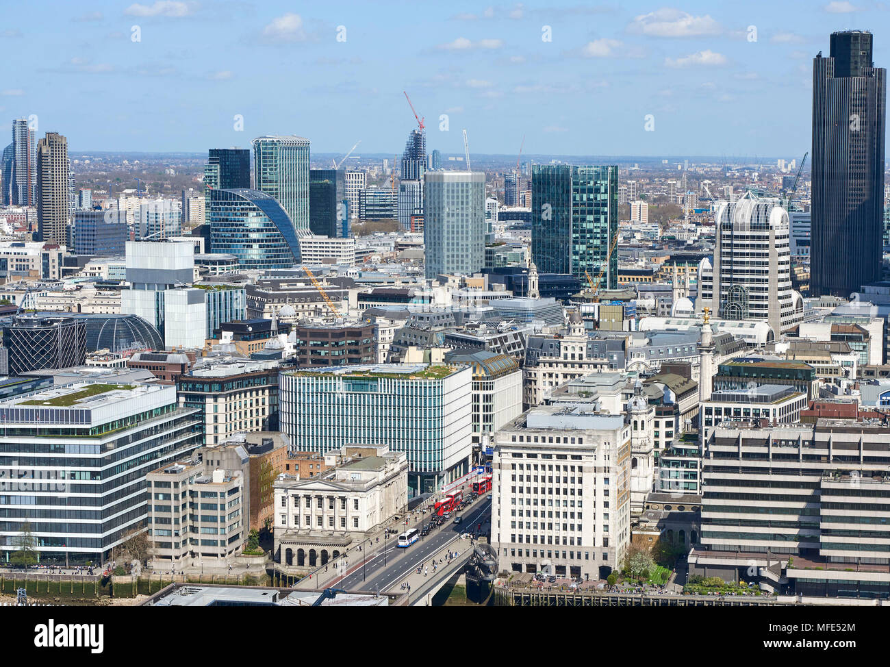 North london skyline hi-res stock photography and images - Alamy