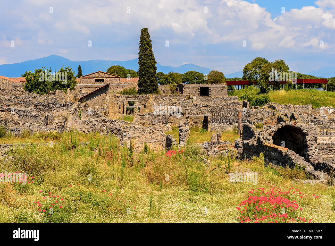 Destroyed architecture of Pompeii, an ancient Roman town destroyed by ...