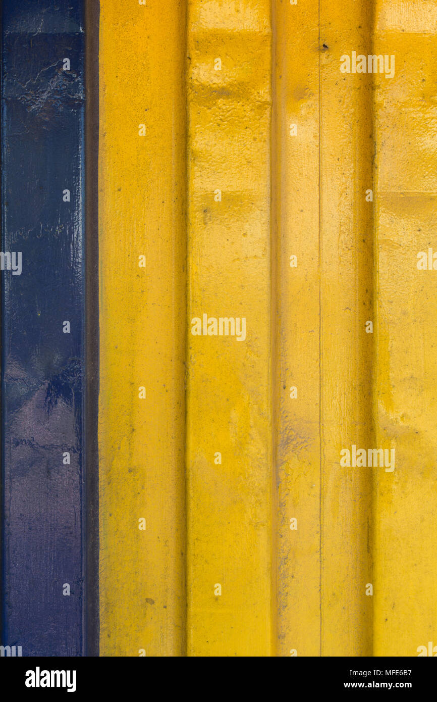 yellow cargo ship container texture Stock Photo - Alamy