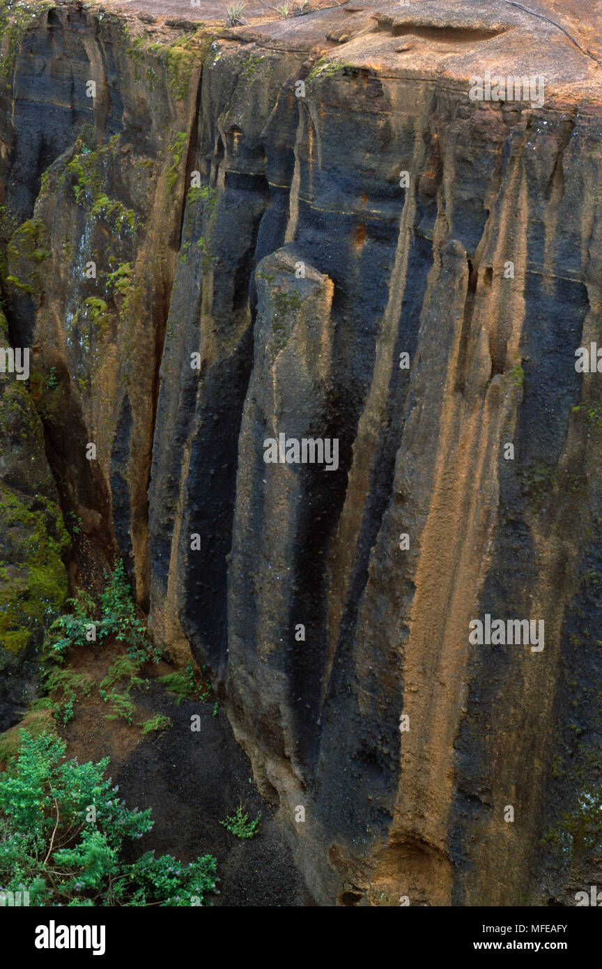 Ashpit hi-res stock photography and images - Alamy