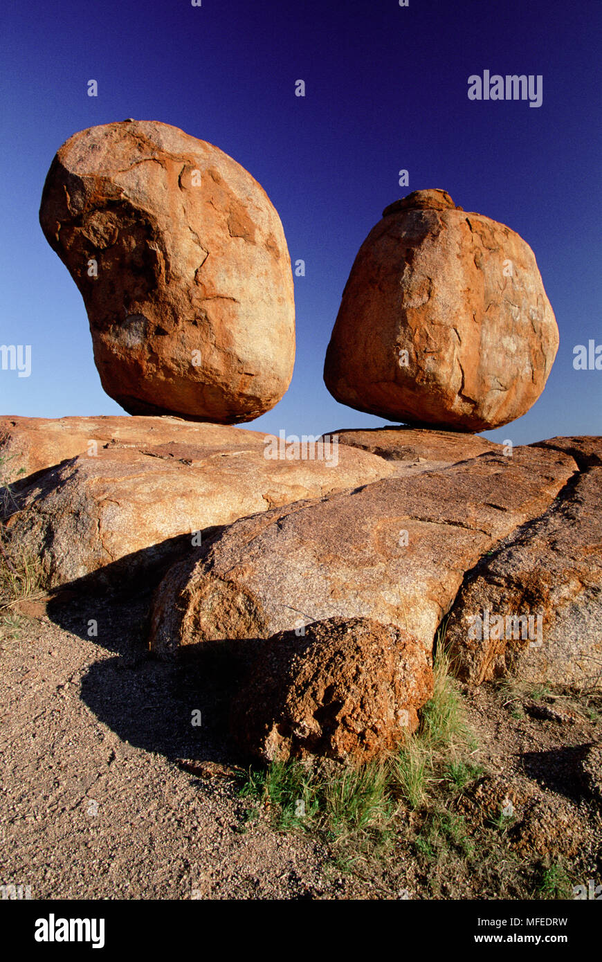 DEVIL'S MARBLES Granite boulders formed by erosion of outcrop to south ...