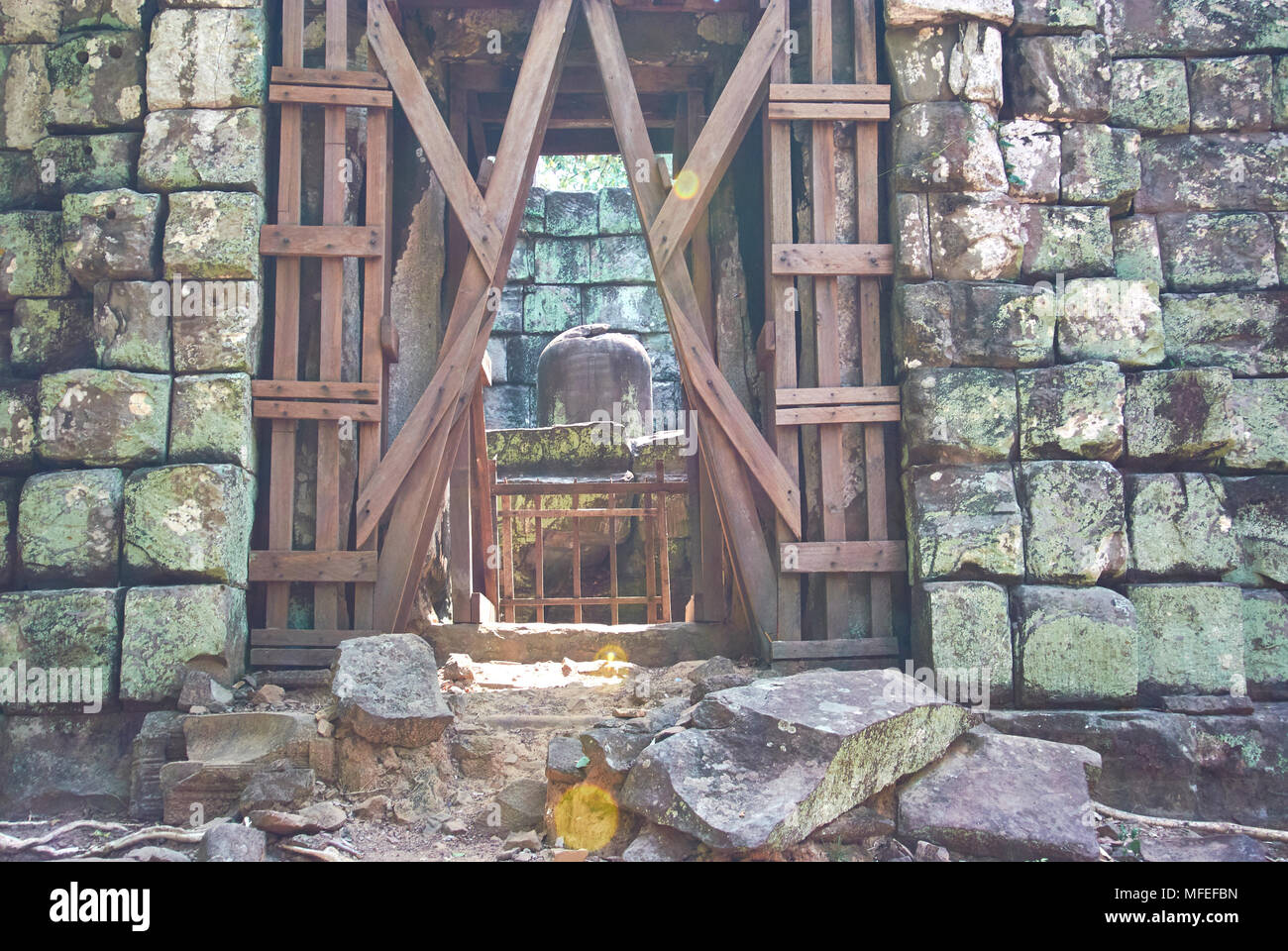 The monuments closest to Koh Ker`s main temple complex of Prasat Thom ...