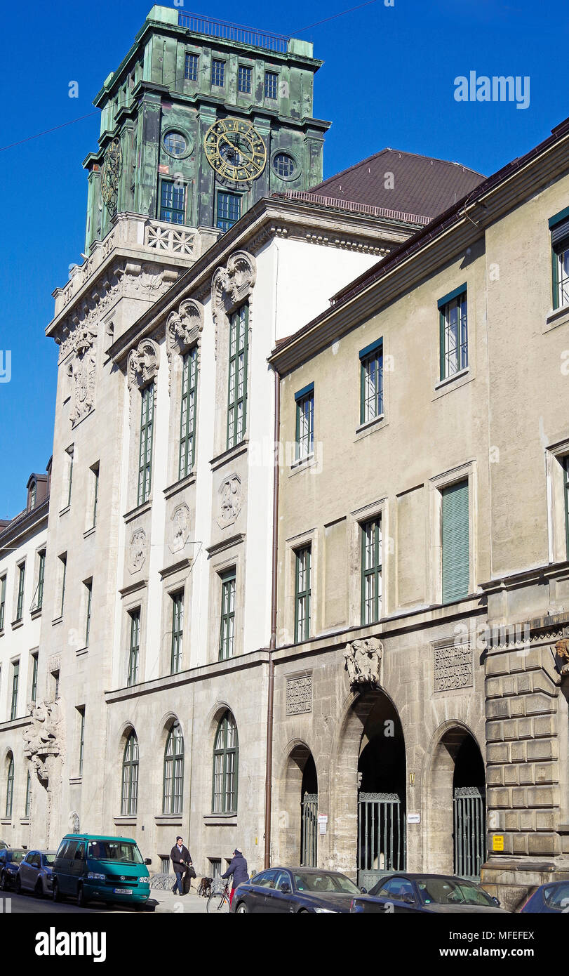 Technical university of munich hi-res stock photography and images - Alamy
