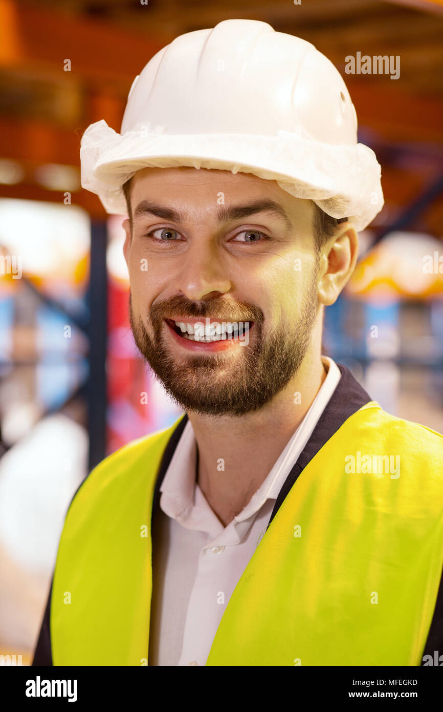 Retail worker portrait hi-res stock photography and images - Alamy