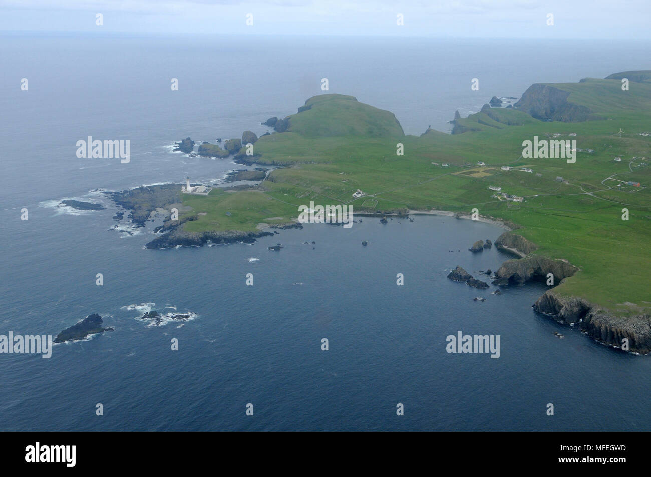 Fair isle bird observatory hi-res stock photography and images - Alamy