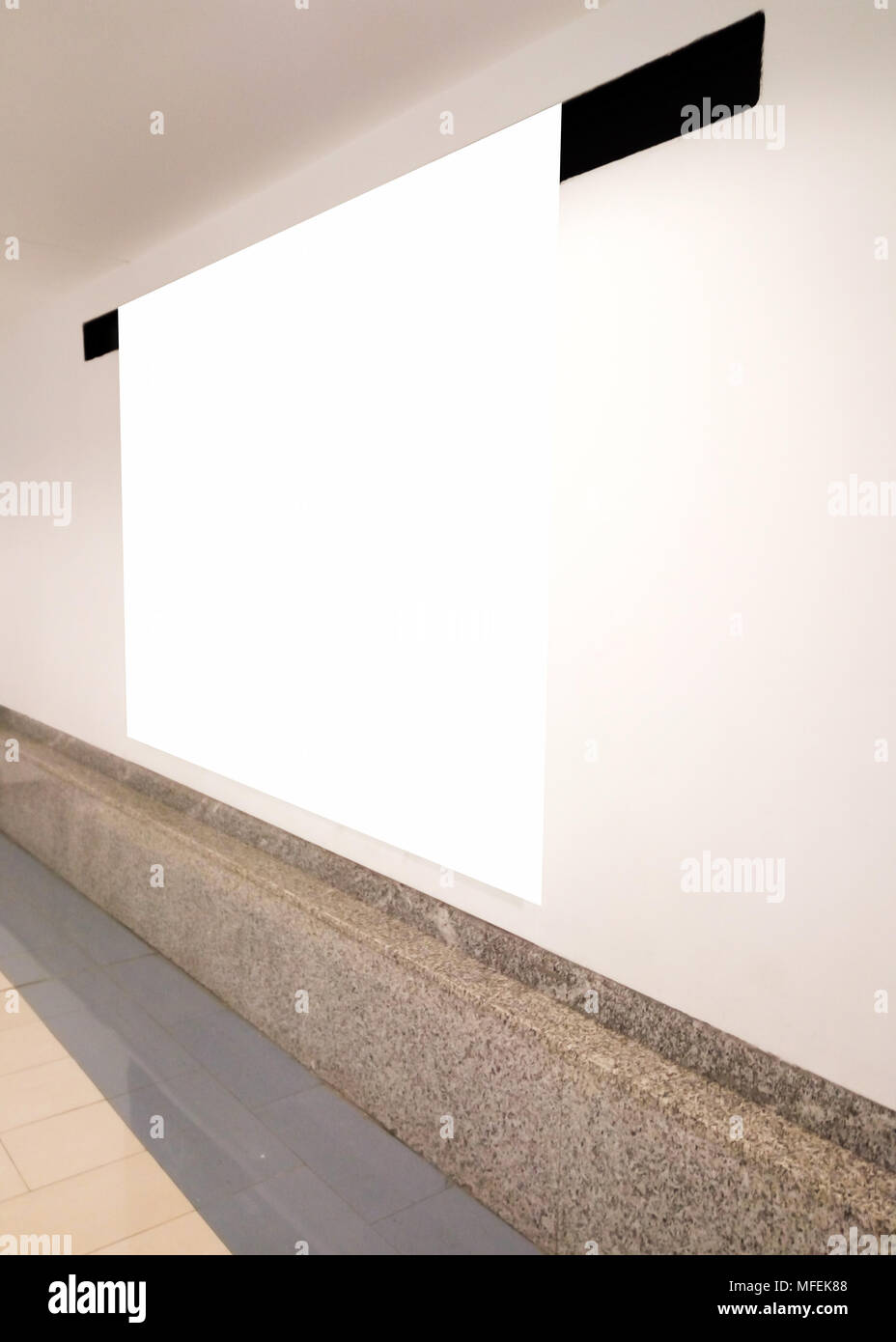 Mock up showcase in modern shopping mall Stock Photo - Alamy